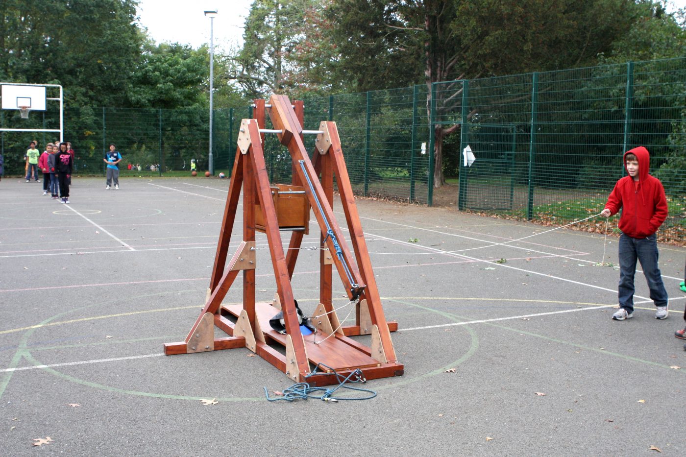 Cardfields trebuchet - Cardfields